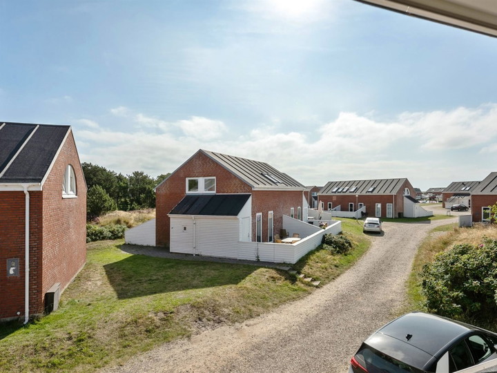 "Maylin" - 2.3km From The Sea - Nordsee