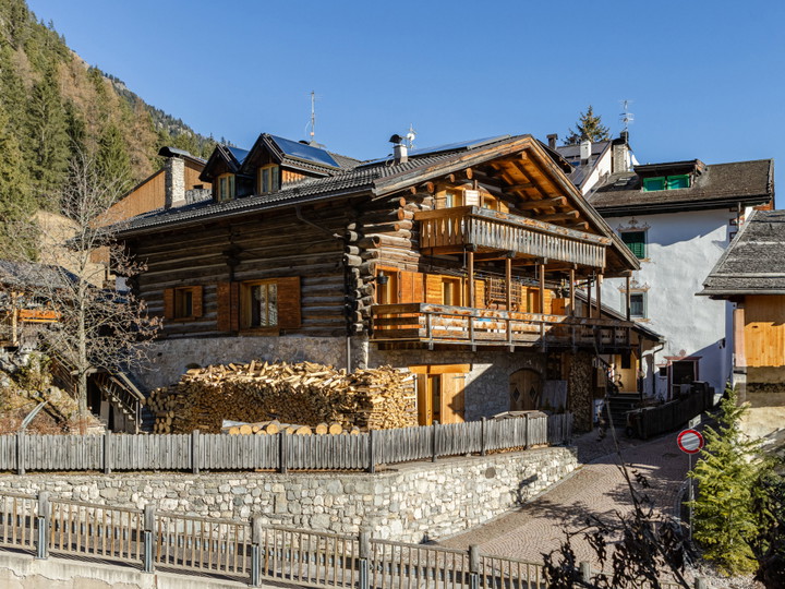 Casa Costazzer A - Canazei, TN, Italie