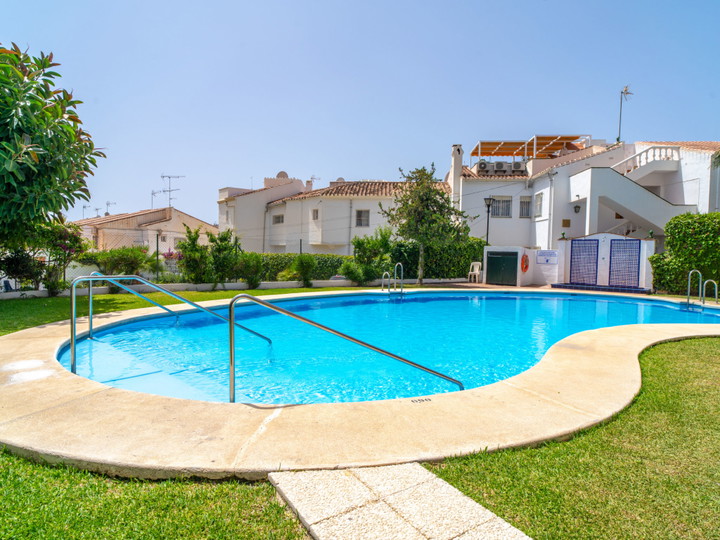 Perdigon 325 Paradise By Casasol - Nerja