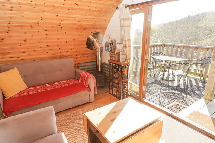 Cabanau Bach, Bedwas - South Wales