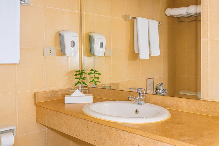 Family Escape: Outdoor Pool, Beach Shuttle & Near Gardens Bay Beach - Sharm El-Sheikh