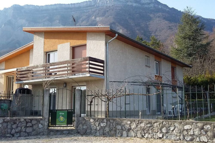 Séjour De Rêve Dans Appartement F2 De Plain Pied Dans Quartier Résidentiel - Saint-Pierre-de-Chartreuse