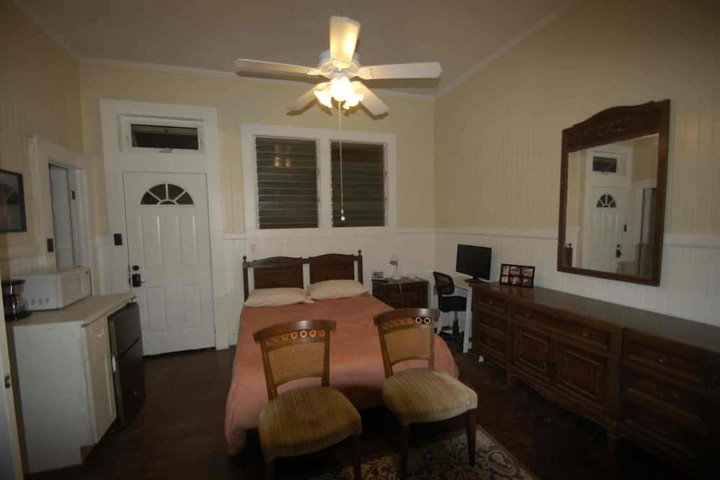 3-suite Bed & Breakfast Vacation Home - Hawaii