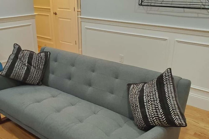 Modern 2 Br, 1ba Near Menino Convention Center & Seaport District - New England Aquarium, Boston