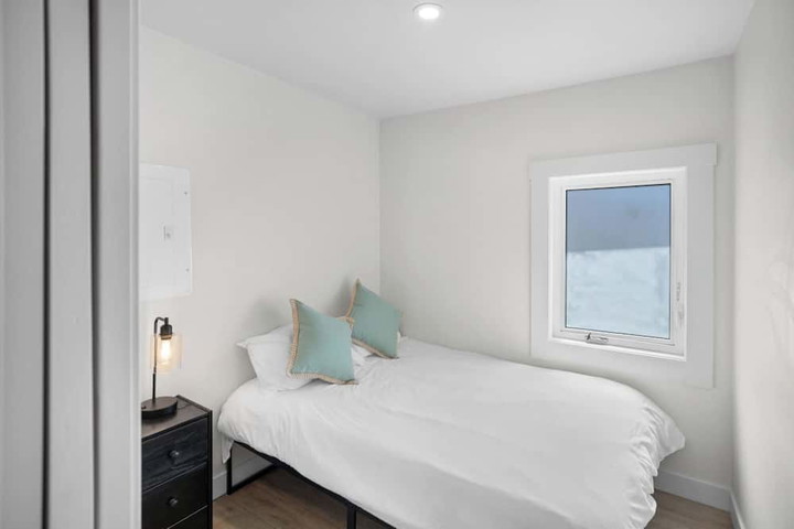 Unit 4- Cedar-suite-baño Privado-estándar-patio - Lake Cowichan