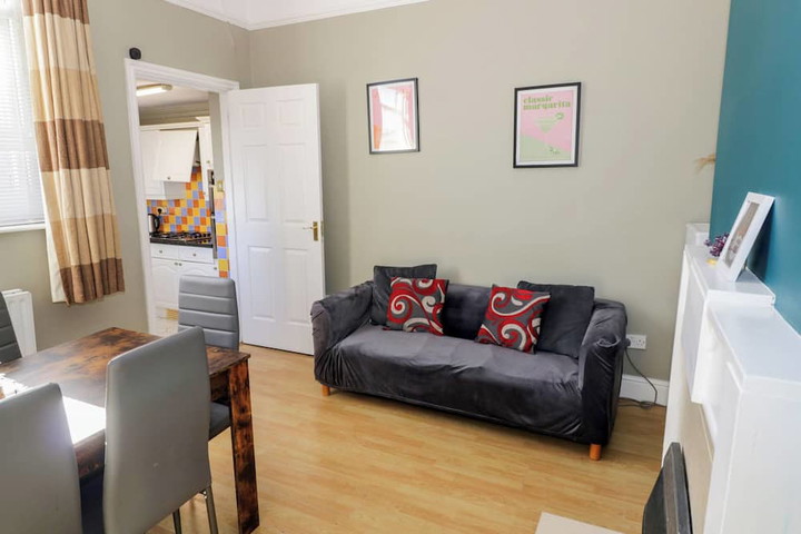 Cosy Escape, Pet Friendly, Character Holiday Cottage In Birmingham - Birmingham