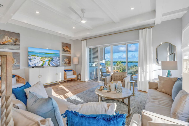 The Pearl At Seaglass Cove - Marathon, FL