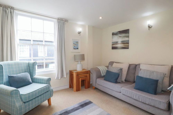 Obby Oss- Flat 1, Pet Friendly, Country Holiday Cottage In Padstow - Padstow