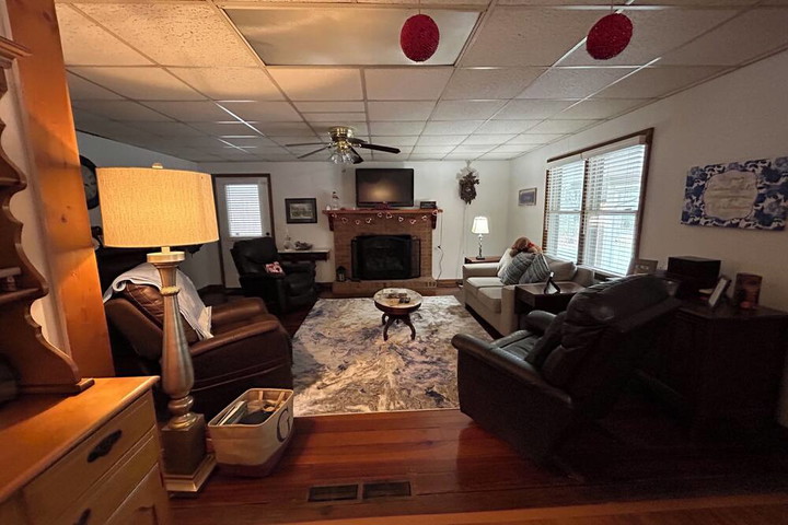 Lakeside Retreat: Peaceful Jordan Lake Getaway - Apex, NC
