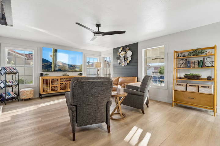 The Arrowhead | Lake Views | Private Spa & Pool | Glendale - Glendale, AZ