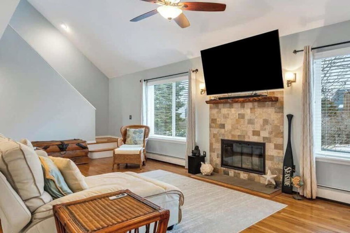 Georgia Place: Newly Renovated Kitchen, Fire Pit, Close To Montauk Downs... - Montauk, NY