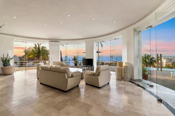 Luxury 5 Star 7200 Sq Ft Villa With Premier Location To Beach And Town - Puerto Vallarta