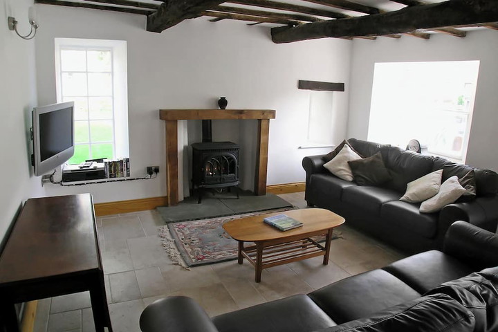 A Spacious Detached Cottage Located By A Beck In A Quiet Village. - Kirkby Stephen