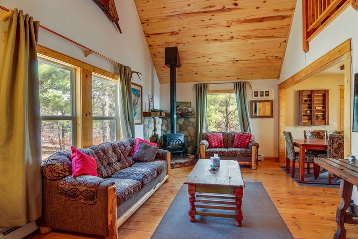 Rustic Pagosa Springs Cabin W/ Hot Tub + Game Room - Pagosa Springs, CO