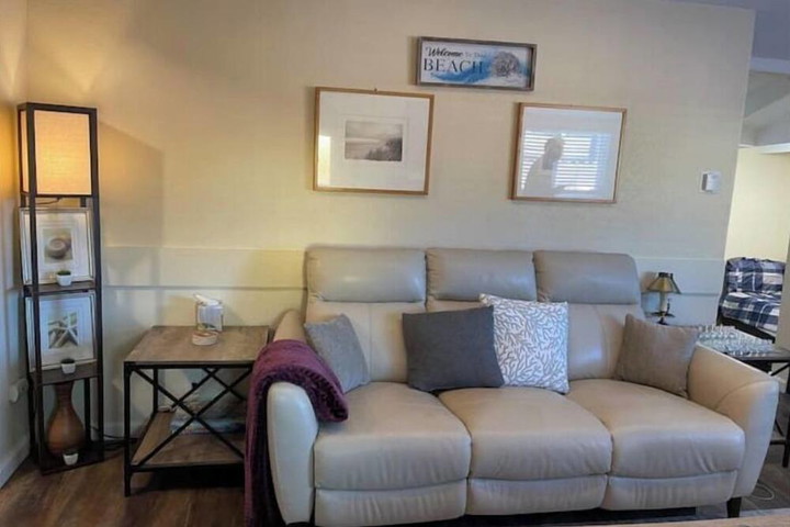 Tesoro Exclusivo: Casa De Playa De Una Planta - Aptos, CA