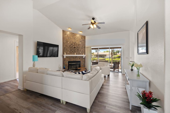 Apollo Beach Waterfront 4br+dock+near Tampa - Apollo Beach, FL