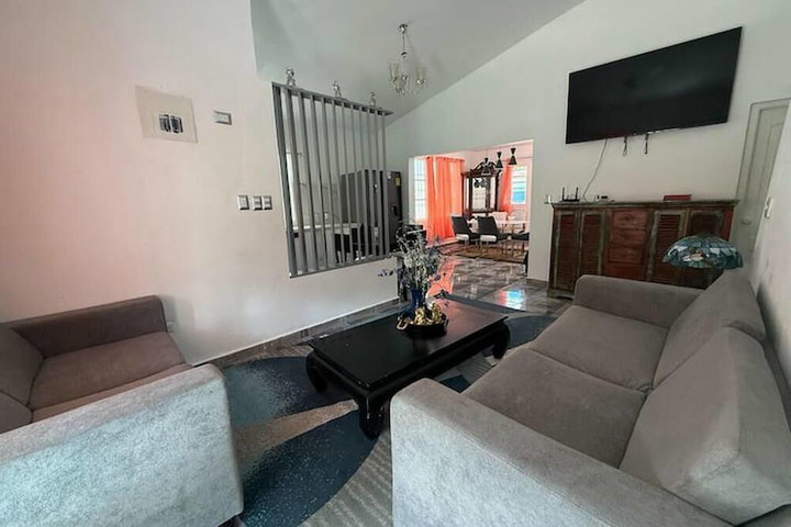 Spacious 7-bedroom Apartment With Ac, Wifi In Charming Sosúa - Sosúa
