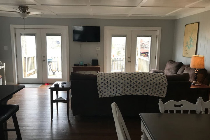 100+ Feet Of Lake Front And Breath Taking Views! - Dadeville, AL