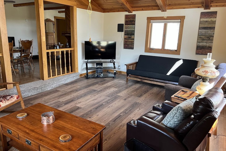 Peaceful, Spacious 4 Bedroom House In The Country - Gazebo/pond - Lacey Keosauqua State Park, Keosauqua