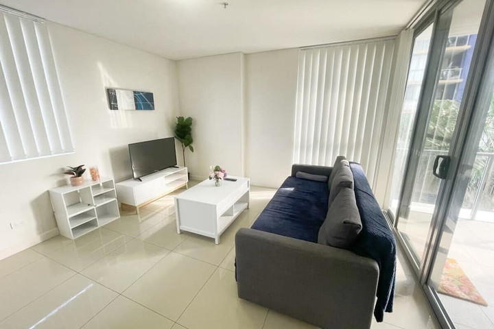 Kozyguru | Parramatta | Clean  Apt - Castle Hill