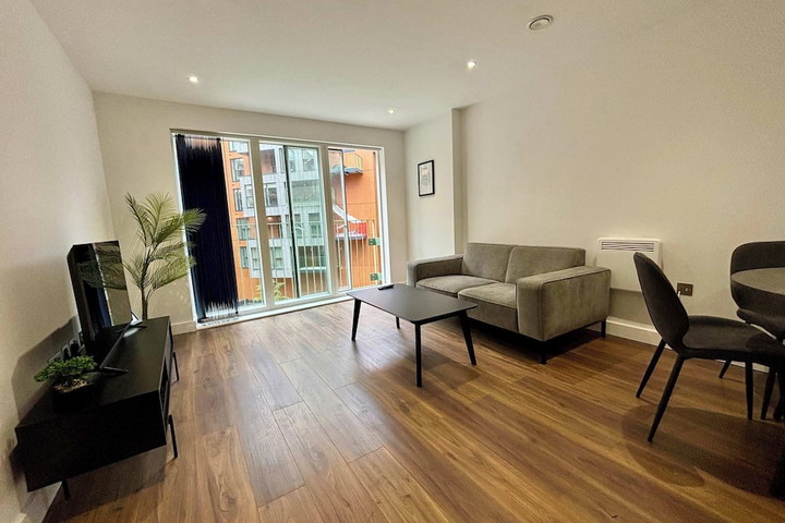1 Bed Nr Ascot, Windsor & Bracknell Station - Bracknell