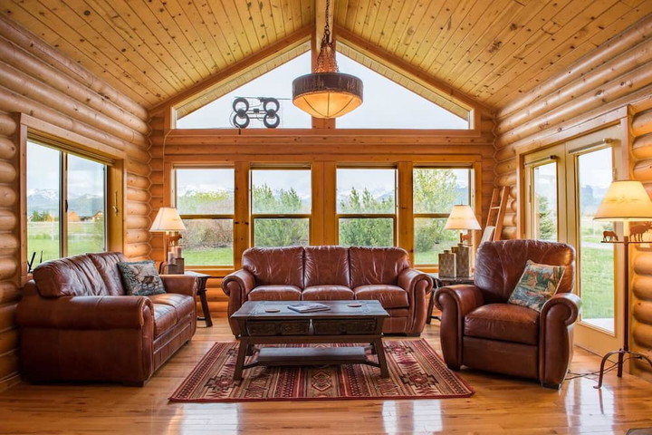 Gorgeous Saddlehorn Cabin - Amazing Teton Views - Driggs, ID