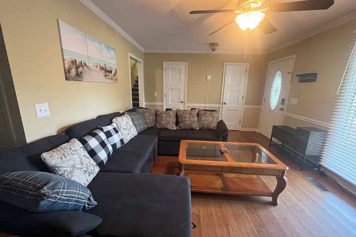 Charming 4-bedroom Duplex With Ac And Wifi In Dalton - Dalton, GA