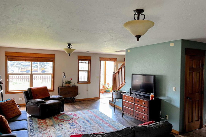 Beautiful 2,000 Sq. Ft. Home In Town In Gunnison, Colorado! - Gunnison, CO