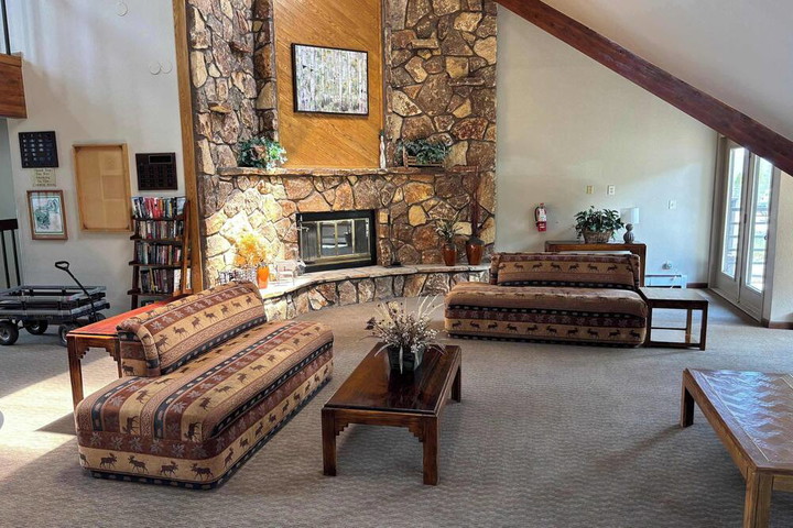 Cozy 2br  Near Trails & Resorts  Hot Tub  Sauna - Silverthorne, CO