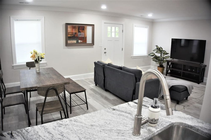 *Newly Built* 4 Br (7 Beds) Retreat By Noda, Uptown, Plaza Midwood, Conv Center - Charlotte, NC