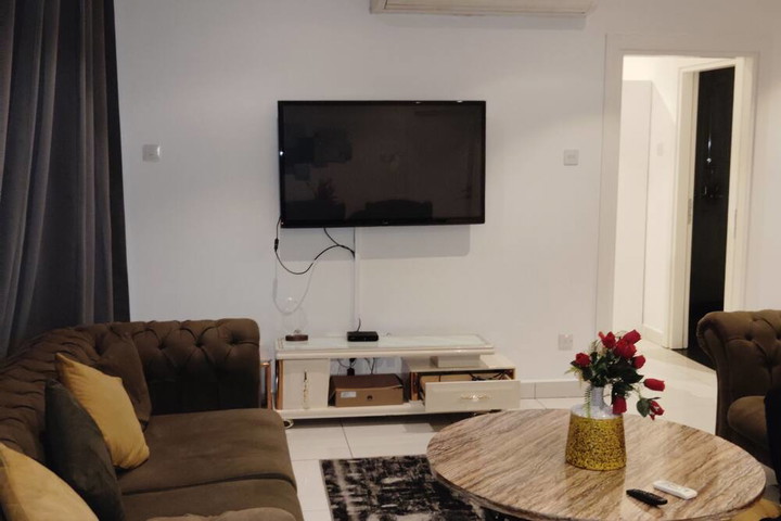 Embassy Garden Chic 1-bedroom Apartment - Accra