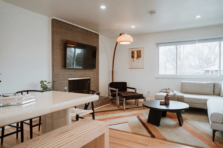 Hot Tub House With Bbq Deck And Workspace - Highlands Ranch, CO