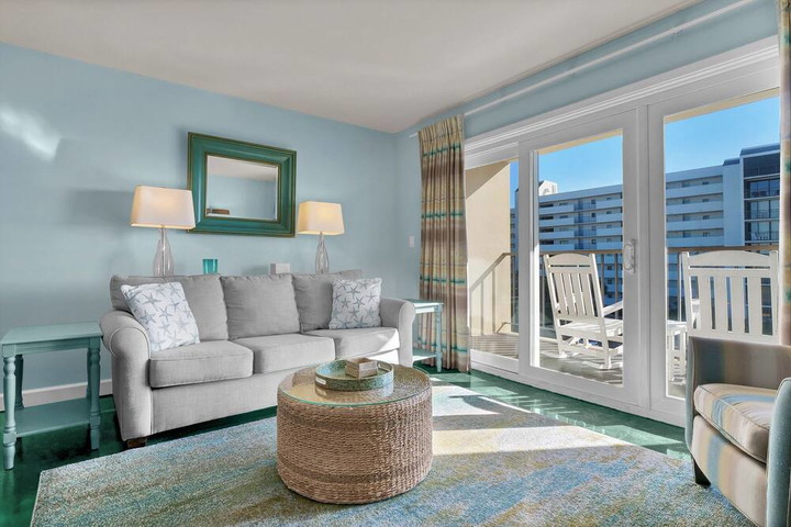 Summer Sands- Isle Be There Room 406 - Wrightsville Beach, NC