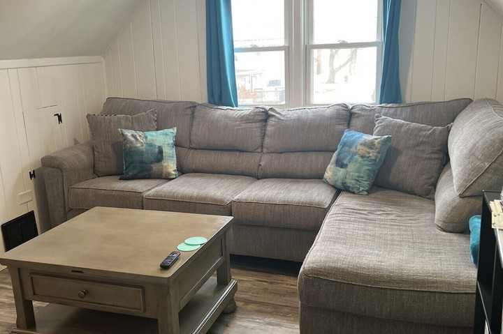 Gotl Lakeview Loft- Sunset Vacation Rentals - Geneva, OH