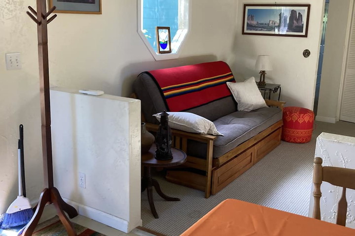 Lovely Two-bedroom Garden Suite Near Willamette River Bike Path - Eugene, OR