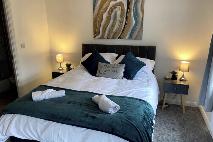 Norwich 3br Home Sleeps 8, 2.5 Baths, Gden, Prkg - Norwich