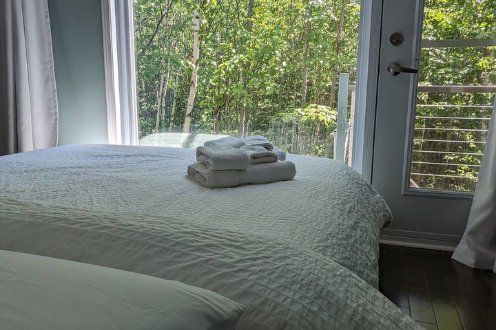 Treehouse, 3 Bedrooms (4th Bedroom, Sleeps 7+), Ev Terminals. - Le Massif de Charlevoix