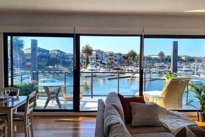 Marina Magic Getaways - Your Waterfront Retreat - Mordialloc