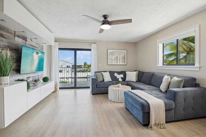 Key Largo Ocean Shore Villa 2 With Pool & Boat Slip - Key Largo, FL