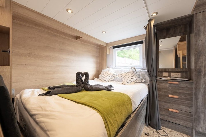 Luxe Family Lodge | 1hr From London | Sleeps 2-6 - Kent
