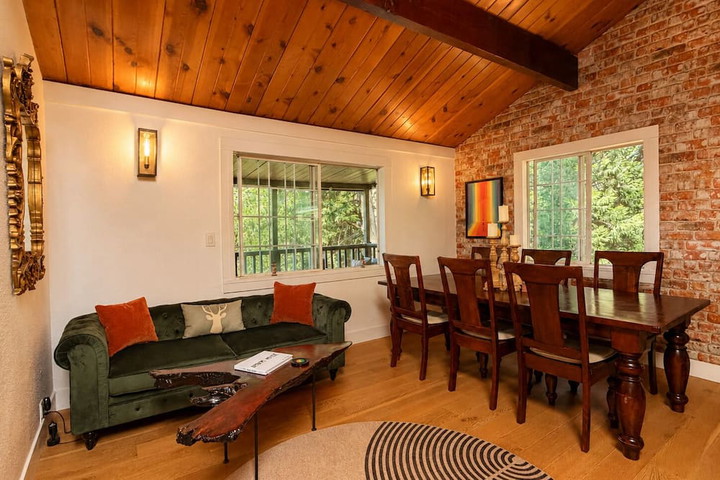 New To Vrbo. 3bed 2 En-suites Views + Wood Burner, Deck, Garden & Disco Loo - Fontana, CA