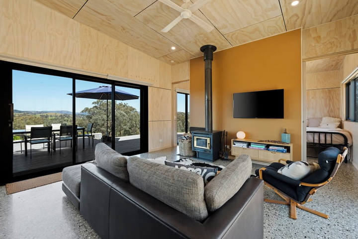 The Hill House - Pet-friendly Retreat With Panoramic Views Near Mansfield - Mansfield