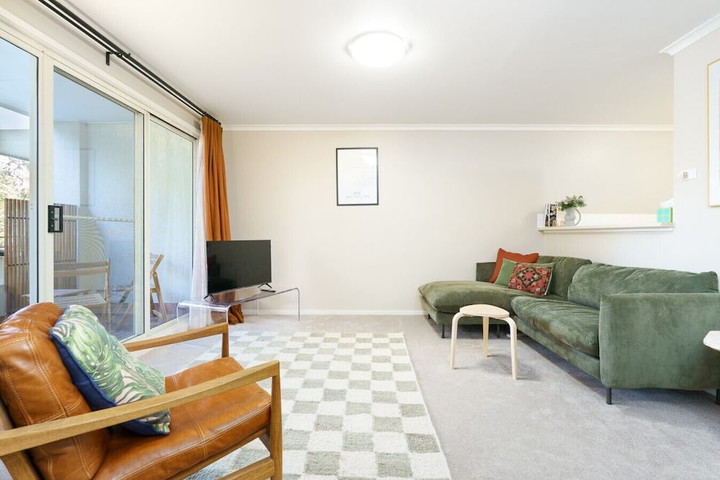 Haig Park And Braddon Dining At Your Doorstep - 