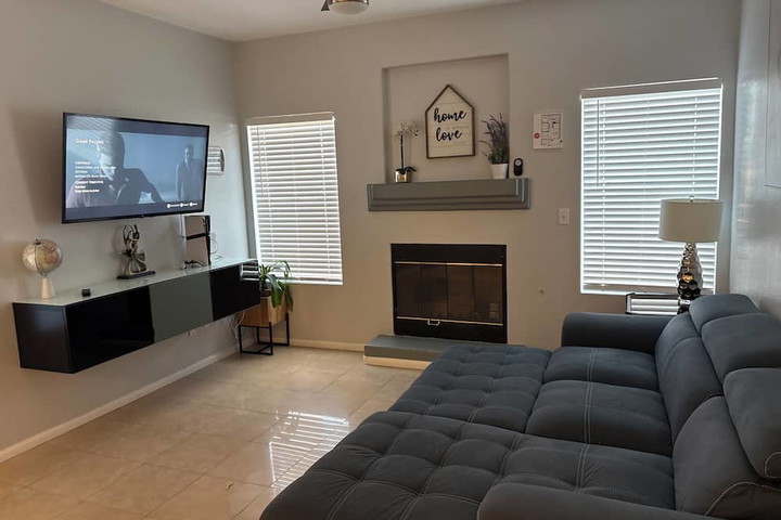 Pretty Condo Close To The Strip - Las Vegas, NV