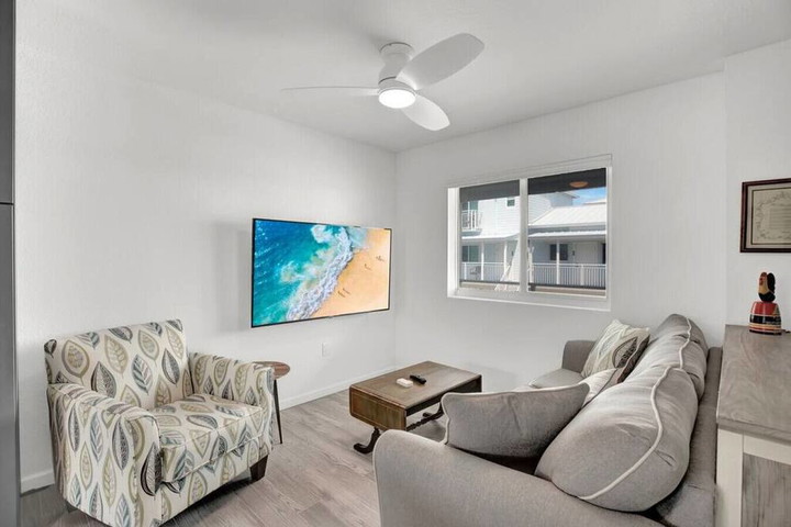 Oceanfront Gated Community / Heated Pool - Marathon, FL