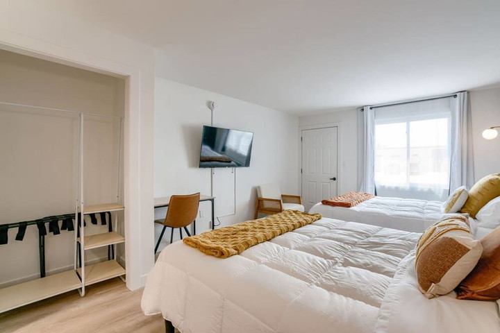 Room 202 - Two Queens - Kitchenette - Non Smoking - Nebraska