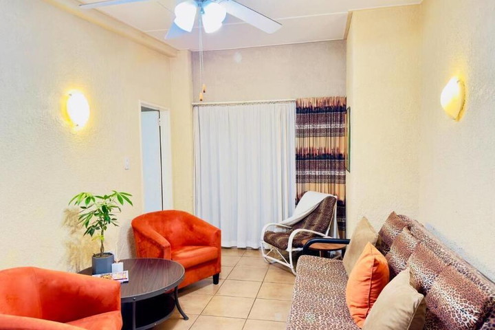 Busa House Self Catering Guest House - 위트리비에르