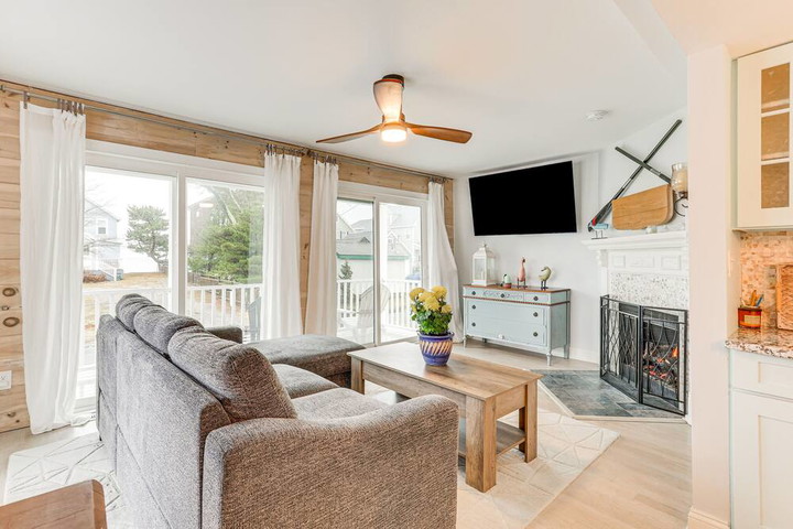 Bright Milford Beach House W/ Outdoor Shower - ロング・アイランド島, NY