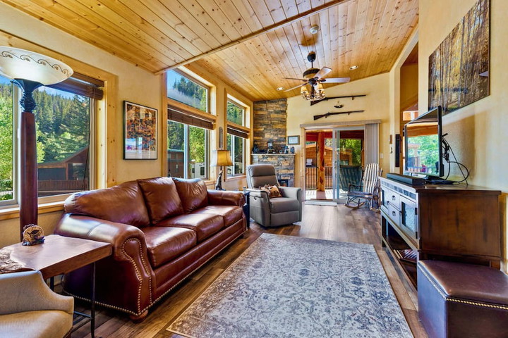 Newly Listed Breckenridge Riverfront Retreat With Mountain Views - Copper Mountain, CO