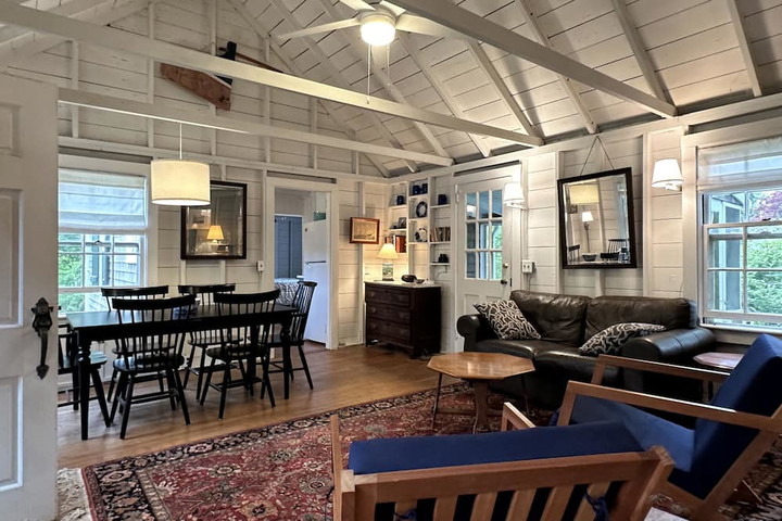 Peaceful Hideaway On Westport Point - Massachusetts